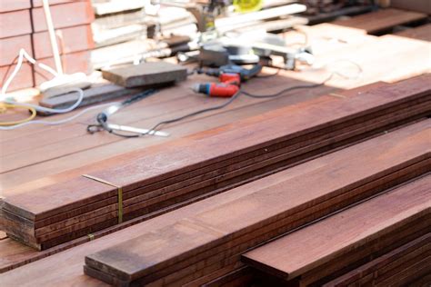 Ultimate Guide To Timber Vs Composite Decking Australia