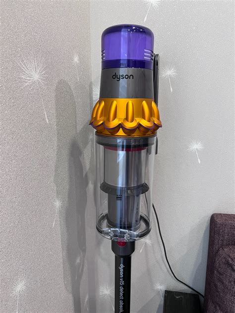 Вертикальный беспроводной аккумуляторный пылесос Dyson V15 Detect ...