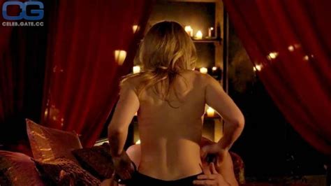 Emily Bett Rickards Nude Pictures Photos Playboy Naked Topless Fappening