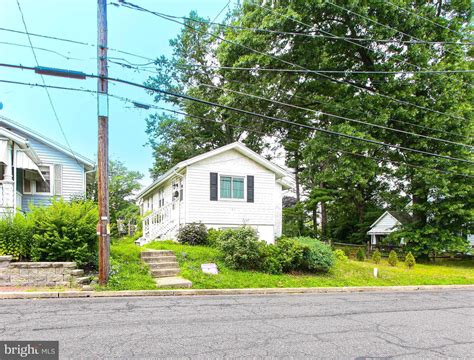 105 Penn St Pennsburg Pa 18073 See Est Value Schools And More