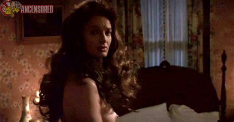 Rhoda Griffis Nue Dans Cobb