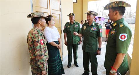 ကာကွယ်ရေးဦးစီးချုပ်ရုံး ကြည်း မှ ဒုတိယဗိုလ်ချုပ်ကြီး ဖုန်းမြတ် စစ်တွေတပ်နယ်၊ ပလက်ဝတပ်နယ်များရှိ