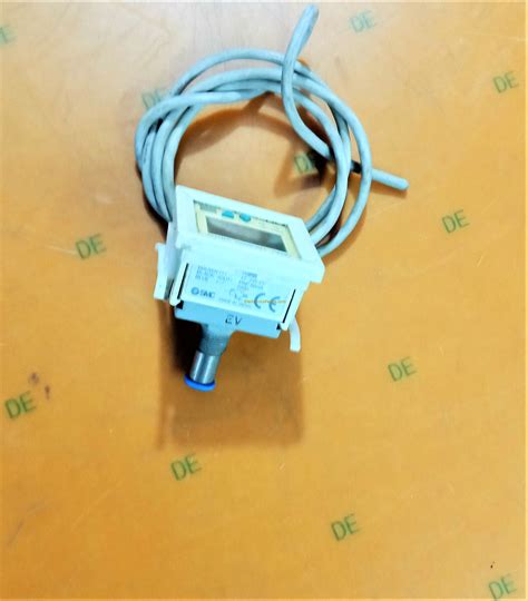 SMC Pressure Switch ISE4 01 25 MAX PRESS 1MPa Star International