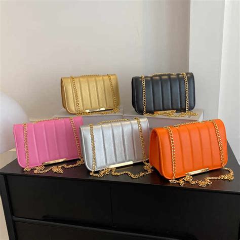 Indentation Underarm Bag Lock Fashion Chains Shoulder Bags Letter Sale