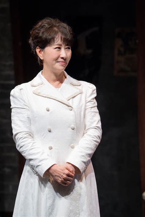연극 관람 마지막에야 가능했던 커튼콜 촬영 기회