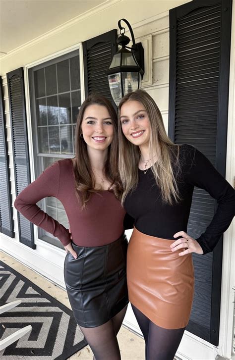 Sexy Sisters R1110asleepshower