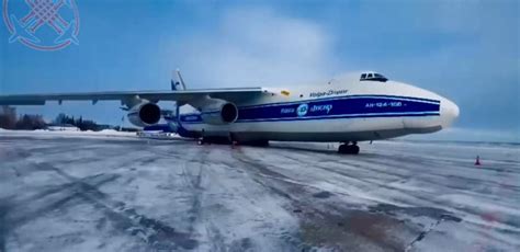 В аэропорту Караганды приземлился российский военно транспортный самолёт