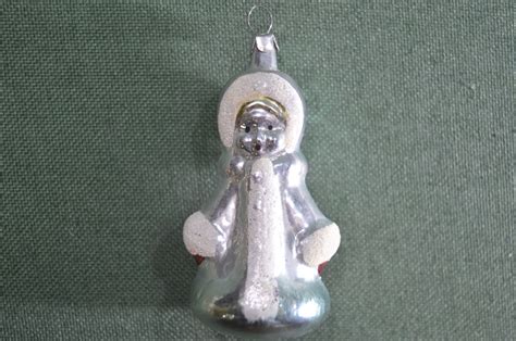 Купить Елочная игрушка Снегурочка девочка в шубке Серебристая Стекло подвес в интернет