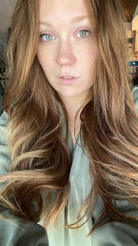 Happy Friday 😘 R Freckledredheads