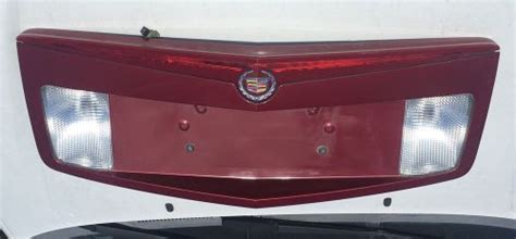 Sell 03 07 Cadillac Cts Trunk Lid Finish Panel And License Plate Reverse