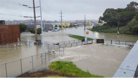 წყალდიდობა და მეწყერი ერთდროულად უხვი ნალექით გამოწვეულმა სტიქიამ 4 ადამიანი იმსხვერპლა