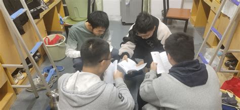 文明寝室创建学习《学生手册》，争创模范寝室