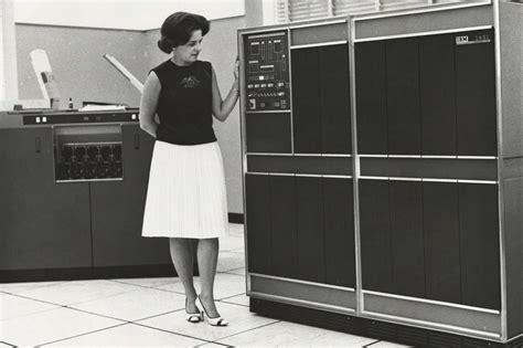 When Computers Filled Rooms Rare Photos Of HBSs Robinson Room From The S Information