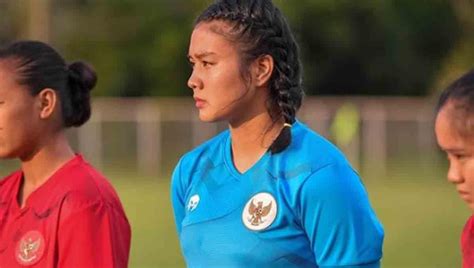 Terbaru Fani Supriyanto 4 Pesepak Bola Putri Yang Merantau Ke Luar