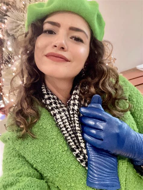 Elitsa Stoycheva Елица Стойчева Trend Of The Week Отровно зелено💚