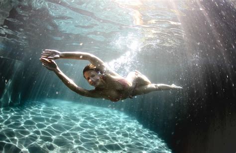 Nu sous l eau plongée sous marine érotique photos de filles porno