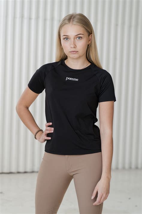 Saint Tee Black Pomme