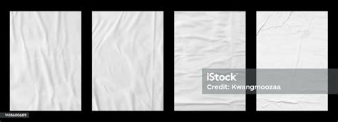흰색 구겨지고 삐걱 거리는 종이 포스터 텍스처 세트는 검은 배경에 고립되어 있습니다 0명에 대한 스톡 사진 및 기타 이미지