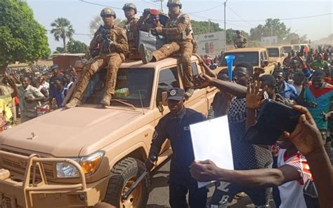 Région Des Cascades Le Capitaine Ibrahim Traoré Accueilli En Héros à
