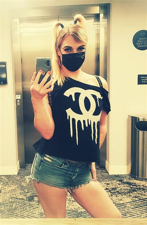 Love Wearing Jean Shorts Rtransjeans
