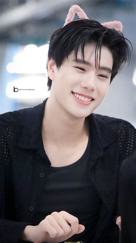 Pin By Writers Block On Pondphuwin Gmm Cute Wallpapers Cute