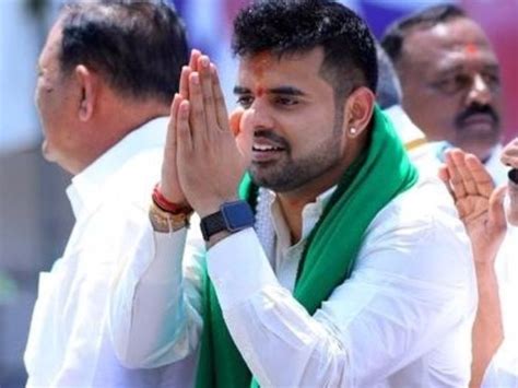 सेक्स स्कैंडल में फंसे पूर्व प्रधानमंत्री के पोते प्रज्वल रेवन्ना कर्नाटक सरकार ने जांच के लिए