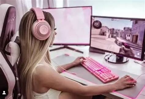 肆意恶评是最残暴的杀手 塞尔维亚21岁美女主播不堪网络霸凌自杀身亡 知乎