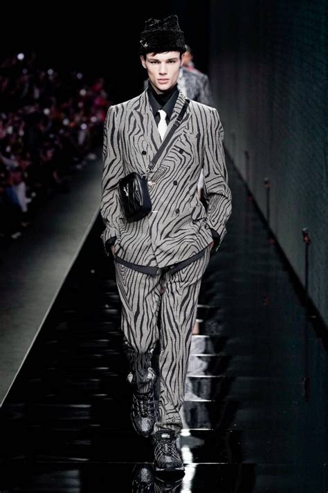 Versace 2020 高清图片堆糖美图壁纸兴趣社区