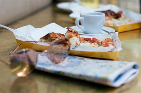 베니스 이탈리아 로맨스의 도시 전형적인 베네치아 광경 여행지에서 커피 피자 페이스트리 0명에 대한 스톡 사진 및 기타 이미지 Istock