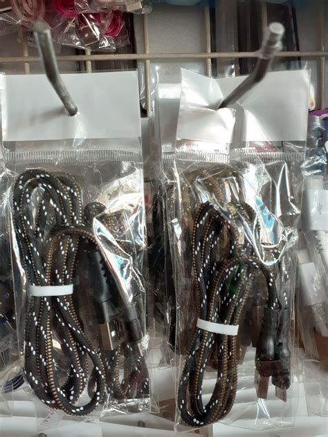 ឬស្សី ឬស្សី Added A New Photo