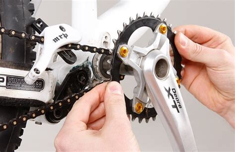 How To Remove A Bottom Bracket On Your Mountain Bike MBR