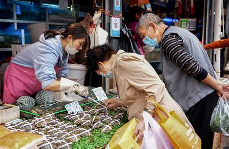 Инфлацията в Китай се е покачила с 2 5 на сто през август