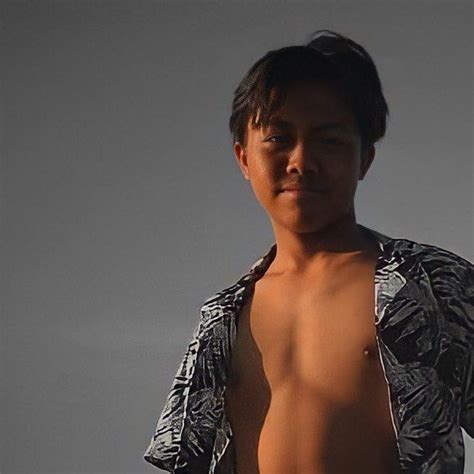 Danial Habib Abdillah Danialgobell • Threads Say More