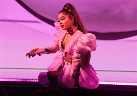 Ariana Grande Kicks Off Sweetener World Tour With Live Debuts Setlist Fm