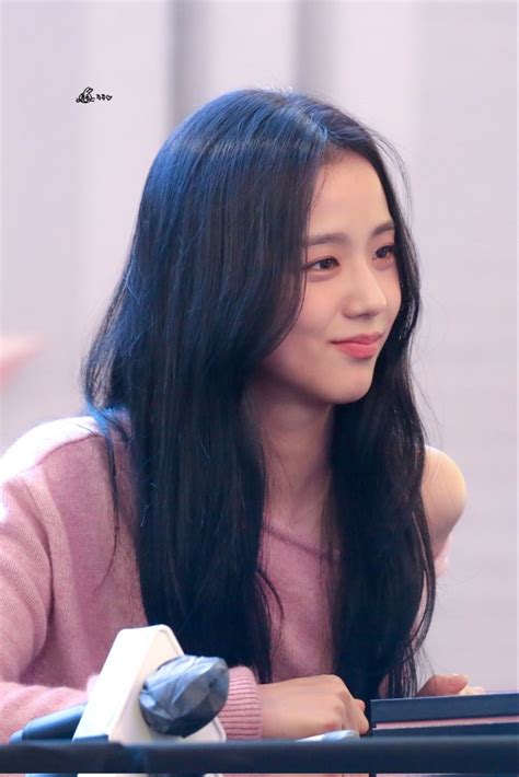 주주 🤍 On Twitter Blackpink Blackpink Jisoo Couple Photoshoot Poses