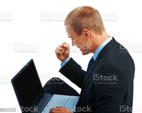 성공 비즈니스 젊은 남자 랩톱 을 사용하여 흰색 바탕에 그림자와 기업 비즈니스에 대한 스톡 사진 및 기타 이미지 기업 비즈니스 남자 남자 사업가 Istock