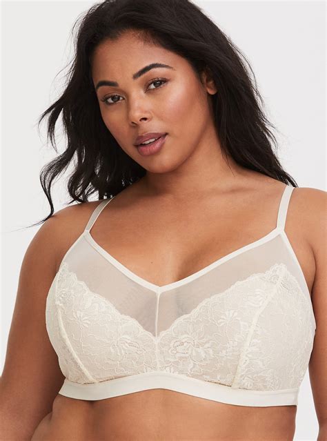 Best Bralettes For Big Breasts Busty Women
