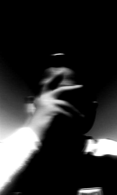 صور شباب ابيض واسود