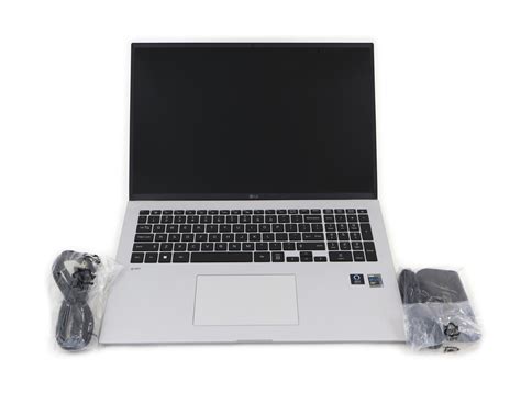 Lg Gram 17 Intel Core I7 1165g7 2 8ghz 16gb Ram 512gb Ssd 17z90p N Aps5u1 [17z90p N Aps5u1