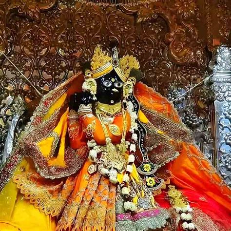 वृंदावन के बांके बिहारी मंदिर में क्यों नहीं है घंटा ये है खास वजह