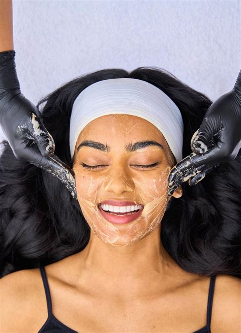 How To Fade And Prevent Hyperpigmentation And Dark Spots Silver Mirror