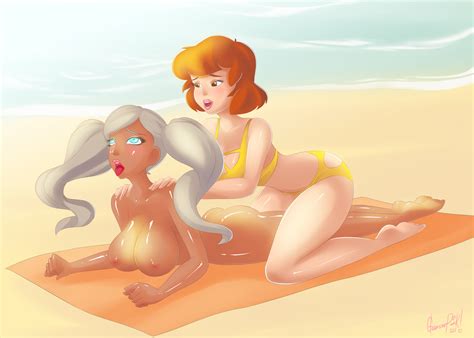 Ann Tans April Hosts The Haughty Models Sunkissed Final Performance