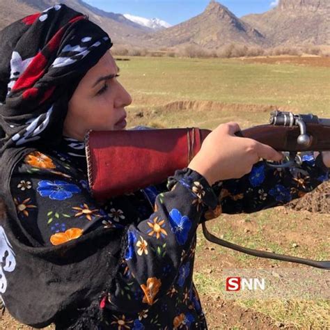 در دفاع از زنان عشایر دست به اسلحه شدم تصاویر