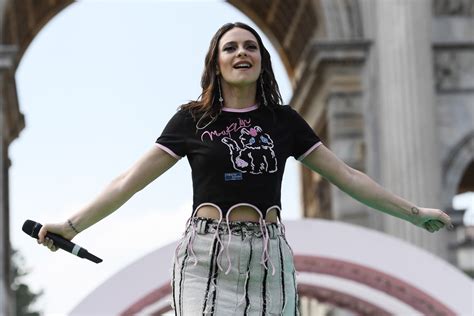 Francesca Michielin Sta Male Cancellati Gli Ultimi Concerti