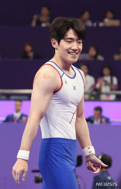 윤진성 미소 활짝 네이트 스포츠