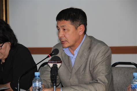 ЭРҮҮЛ МЭНДИЙН ТУСЛАМЖ ҮЙЛЧИЛГЭЭГ САЙЖРУУЛАХ ТУХАЙ САЛБАРЫН МЭРГЭЖИЛТНҮҮД ЗӨВЛӨЛДӨВ