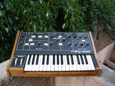 MATRIXSYNTH B MOOG Prodigy MATRIXSYNTH B MOOG Prodigy