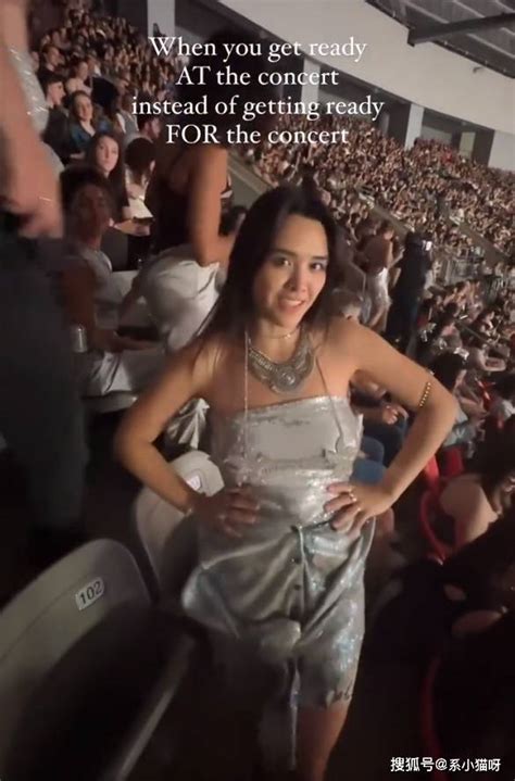 钟丽缇女儿大胆换衣观碧昂丝演唱会 搜狐大视野 搜狐新闻