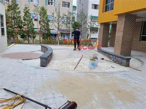 펀스케이프 탄성포장재 고무칩포장 조합놀이대 바닥공사 고무칩공사 놀이기구 학교놀이터