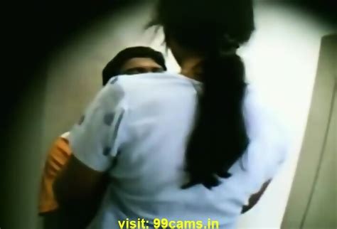 Indian College Students Kissing Eporner